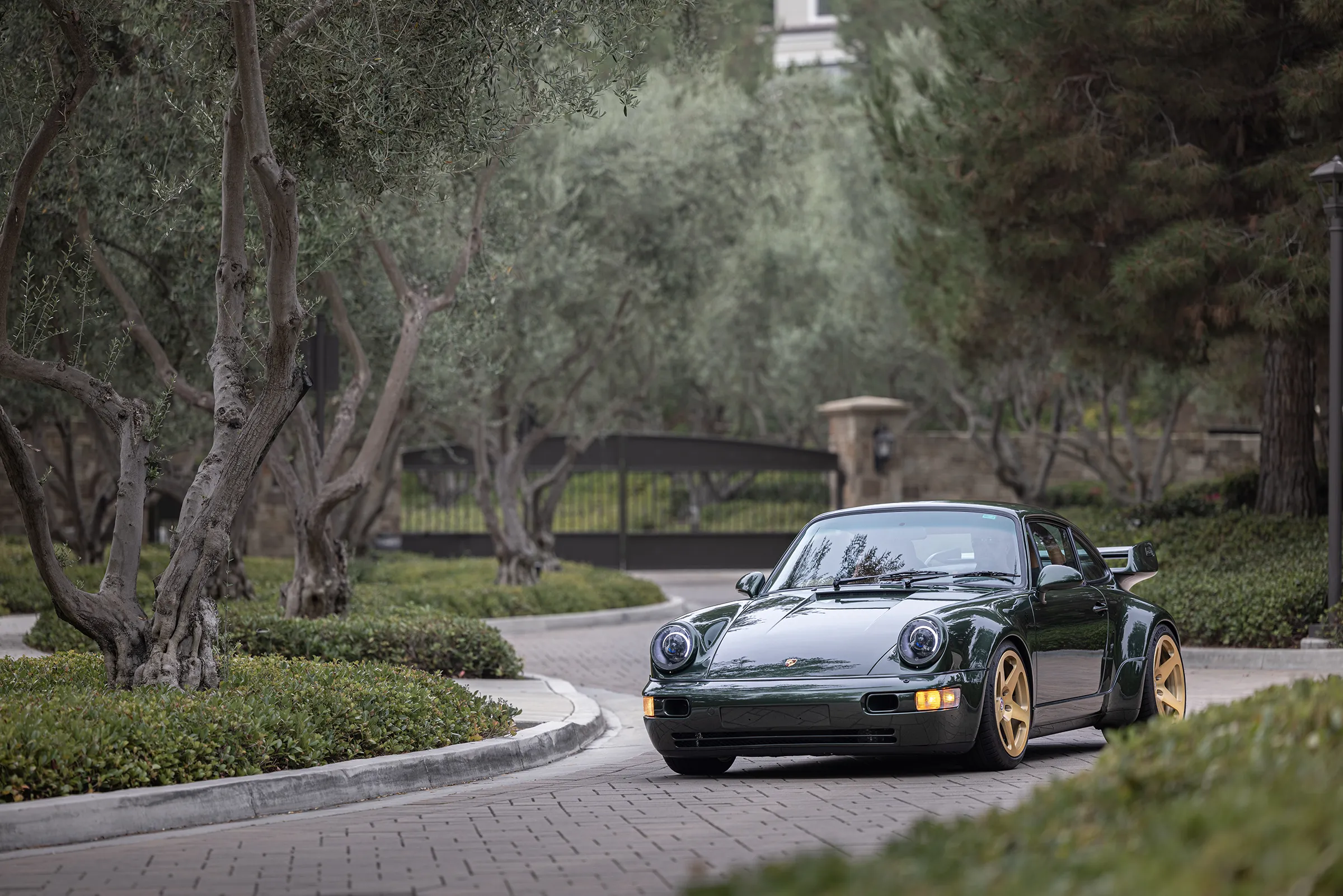 World’s First Software-Defined Powertrain for Premium and Niche Automakers - Powered by Everrati ...